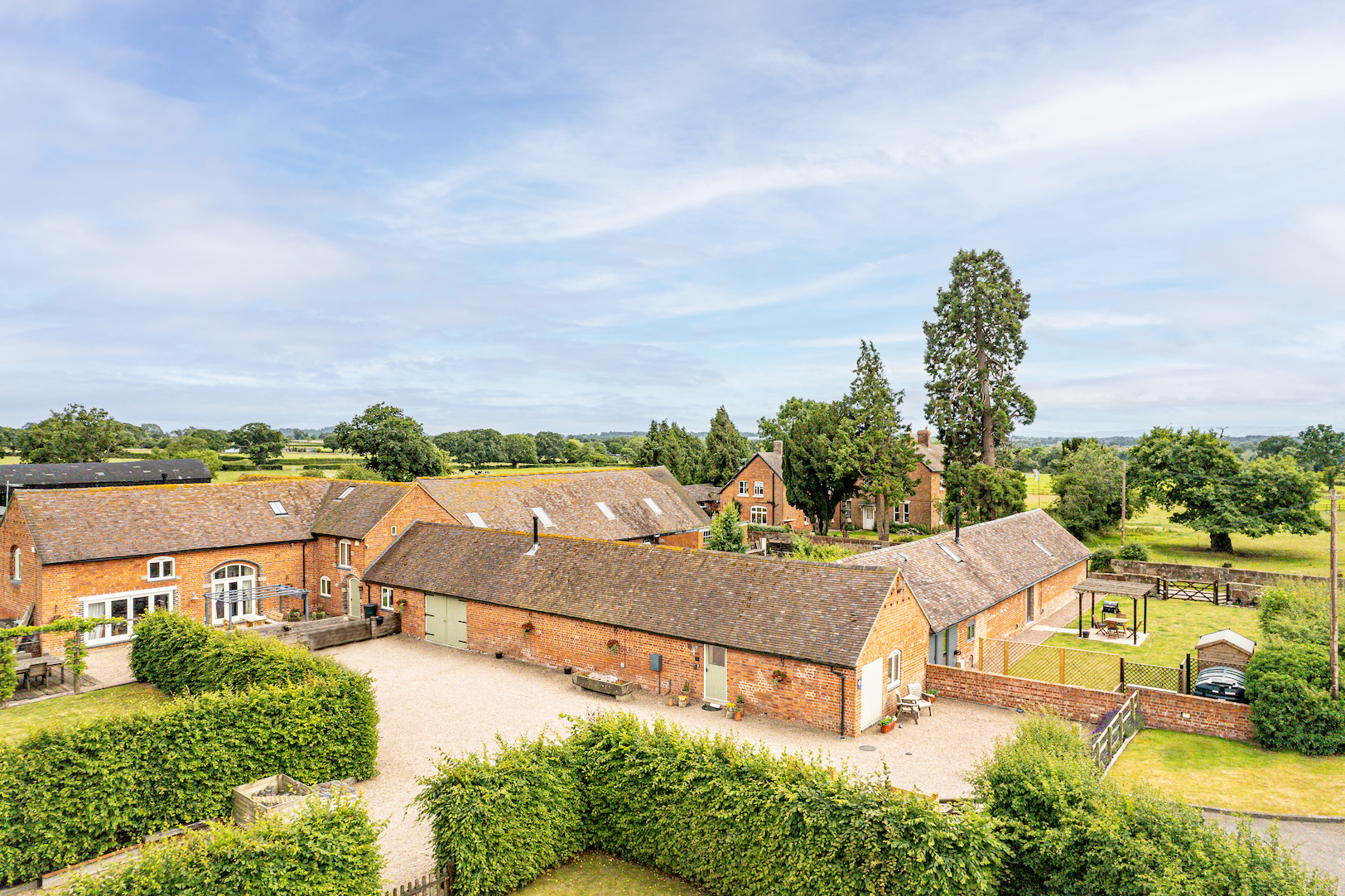 Springfield Barns Holiday Cottages - Visit Shropshire